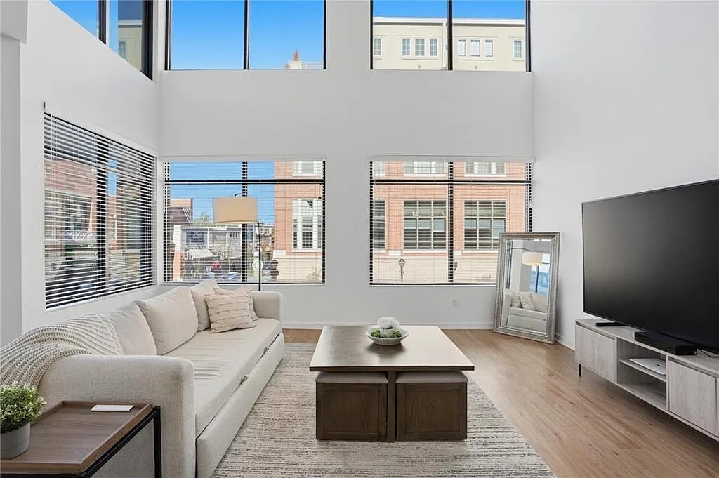 District Lofts - Atlantic Station